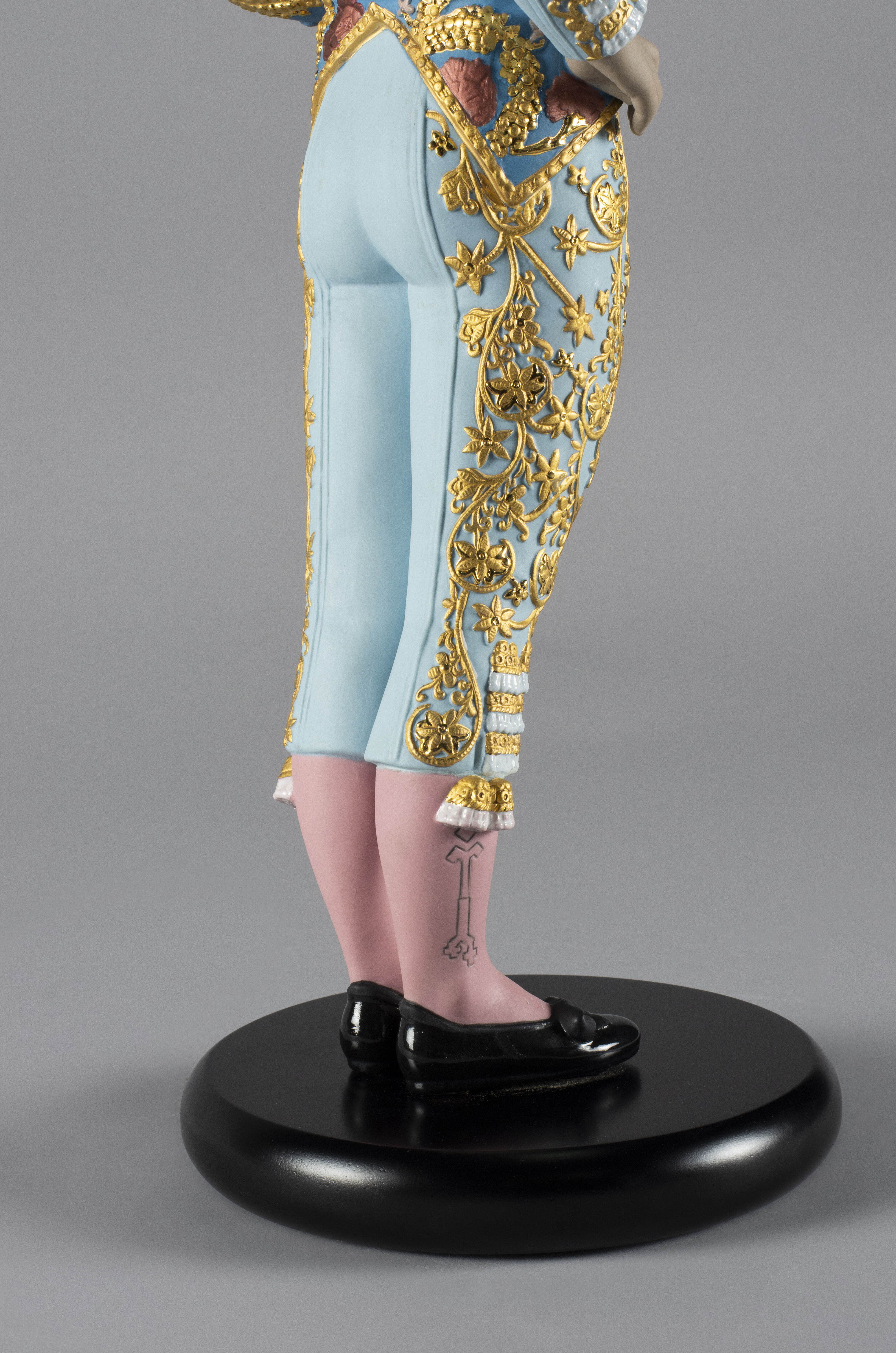 Lladro Bullfighter Blue 01002013 Porcelain Figurine