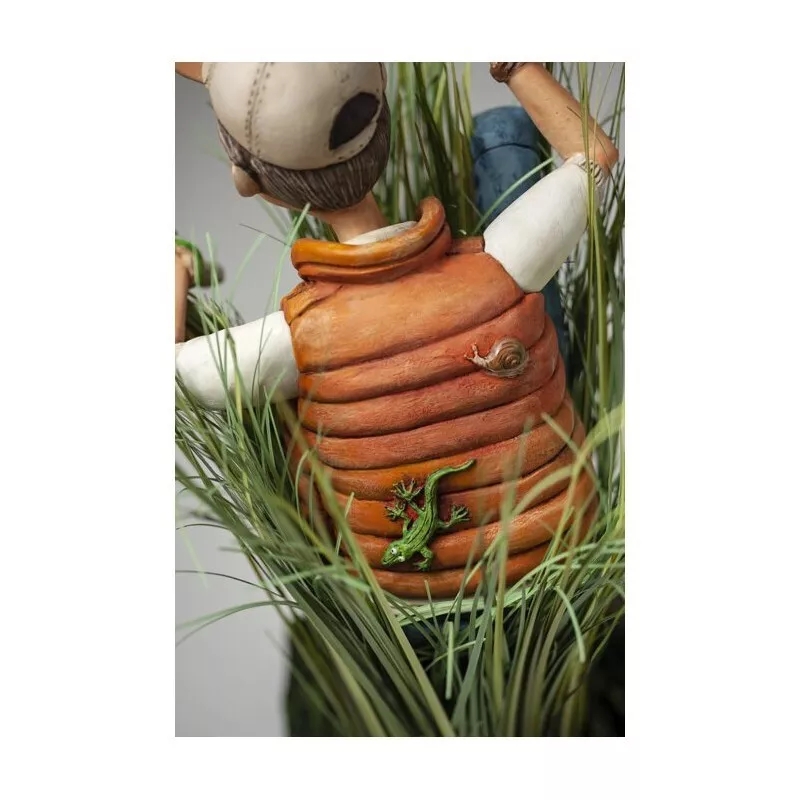 Guillermo Forchino The Golfer in The Rough Comical Art Figurines